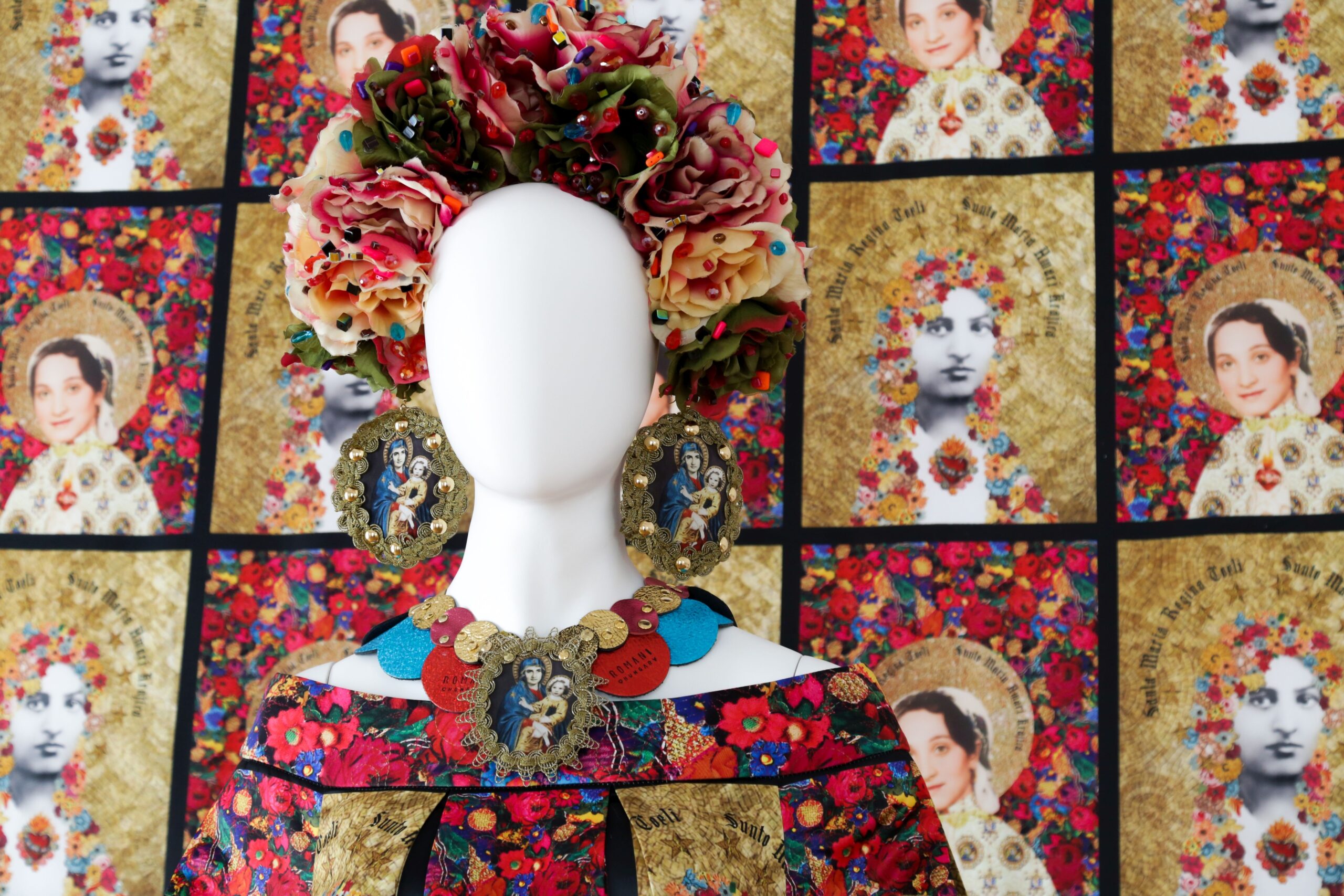 Romani Design Fashion Art: Activism for tradition (Fekete House ...